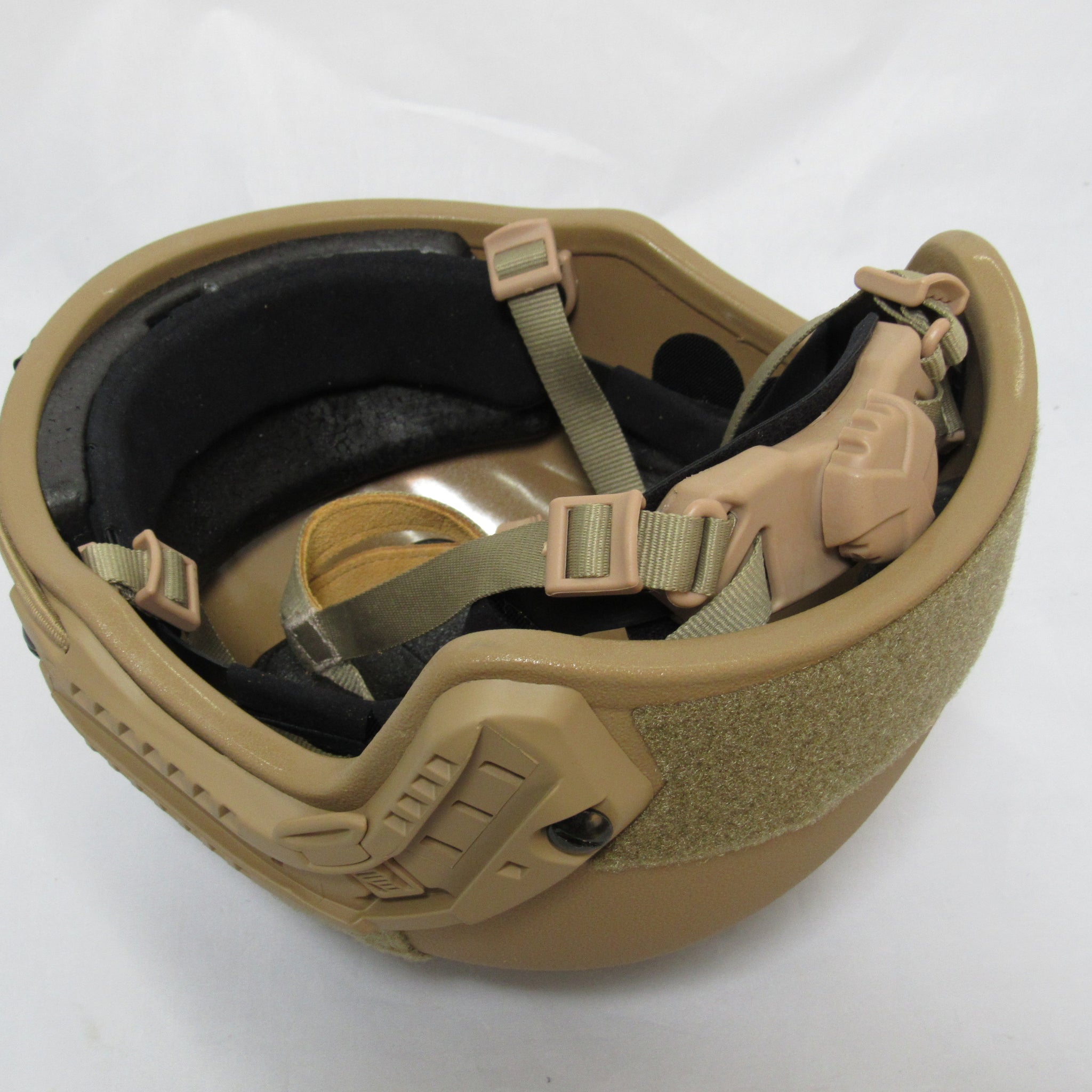 ADVANCED COMBAT HELMET / SPECIAL OPERATIONS | BALLISTIC HELMET ...